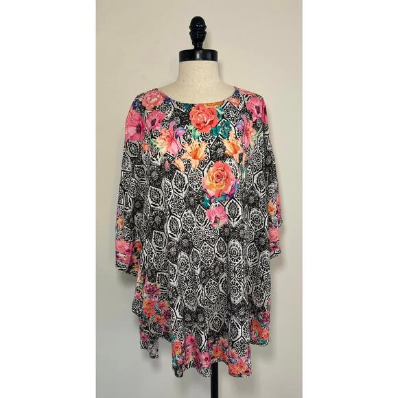 Tolani | Tops | Tolani Collection Narissa Black Floral Kaftan Blouse ...